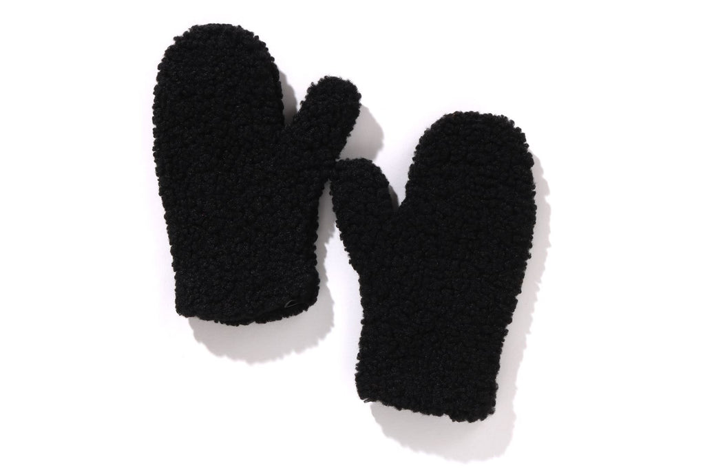 A BATHING APE® Shark BOA Mittens | Bape official website – uk.bape.com